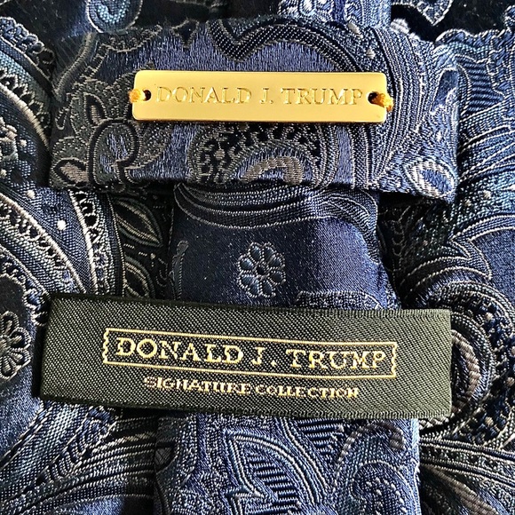 Donald Trump Signature Collection | Accessories | 0 Silk Tie Donald ...